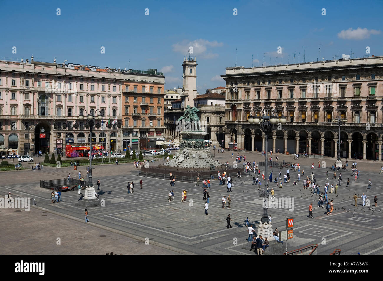 Piazza Duomo, Milano Stock Photo - Alamy