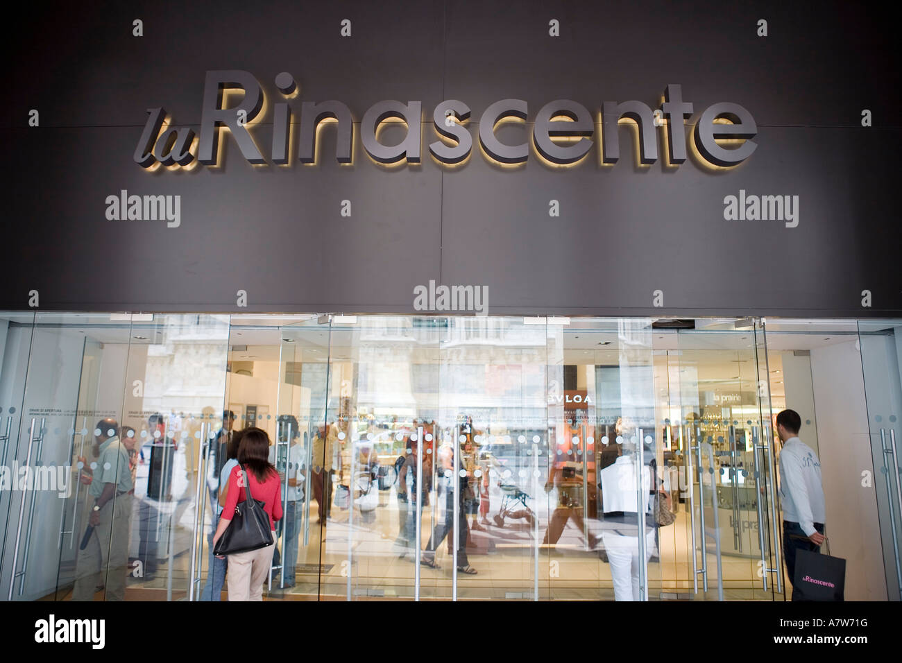 La rinascente milano hi-res stock photography and images - Alamy