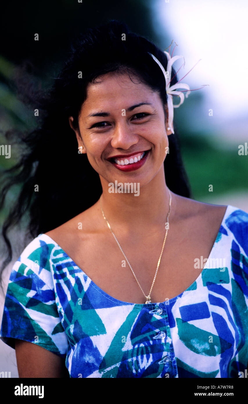 Maori people smiling hi-res stock photography and images - Alamy
