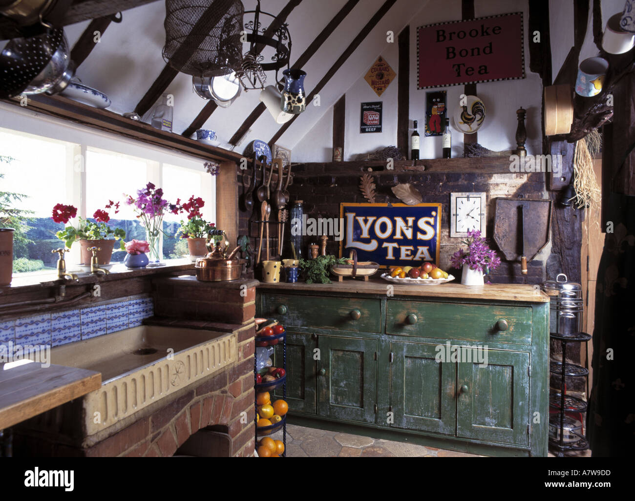 Lyons tea house hi-res stock photography and images - Alamy