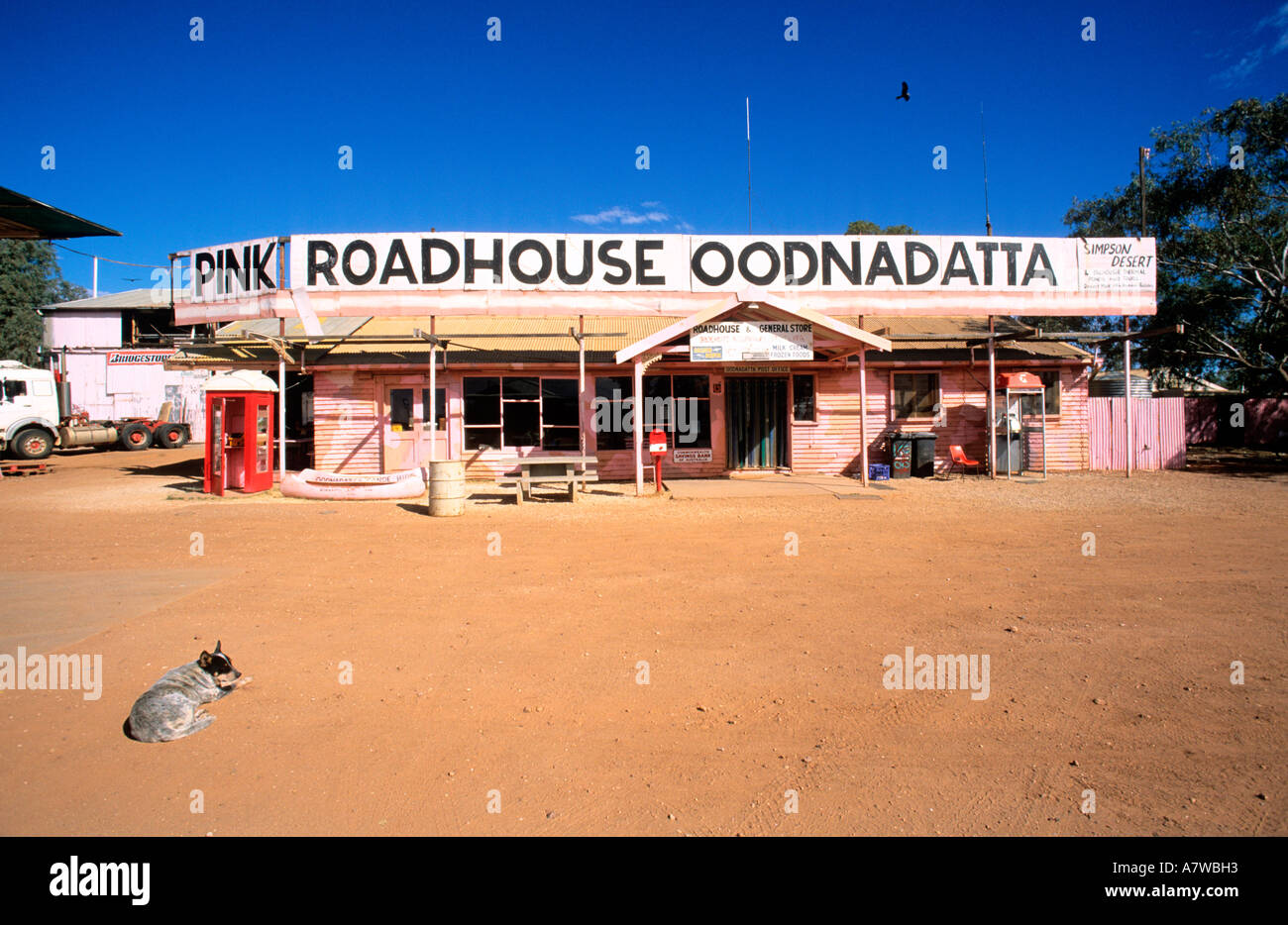 Australia, South Australia, Simpson desert, Oodnadatta, Pink Roadhouse ...