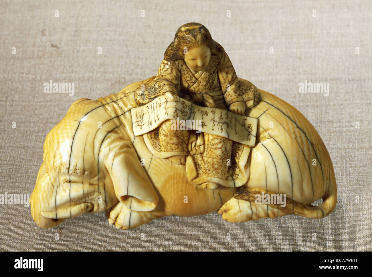 Netsuke hi-res stock photography and images - Alamy