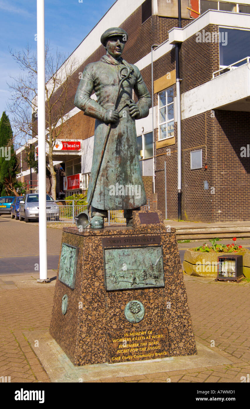 Steelworker memorial to workers killed at work Corby Northamptonshire ...