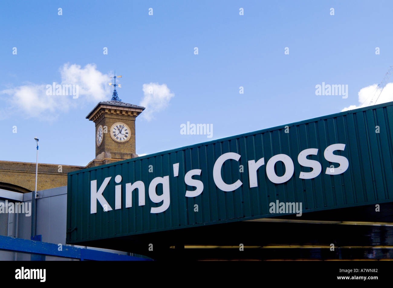 Kings Cross railway station London England Stock Photo - Alamy