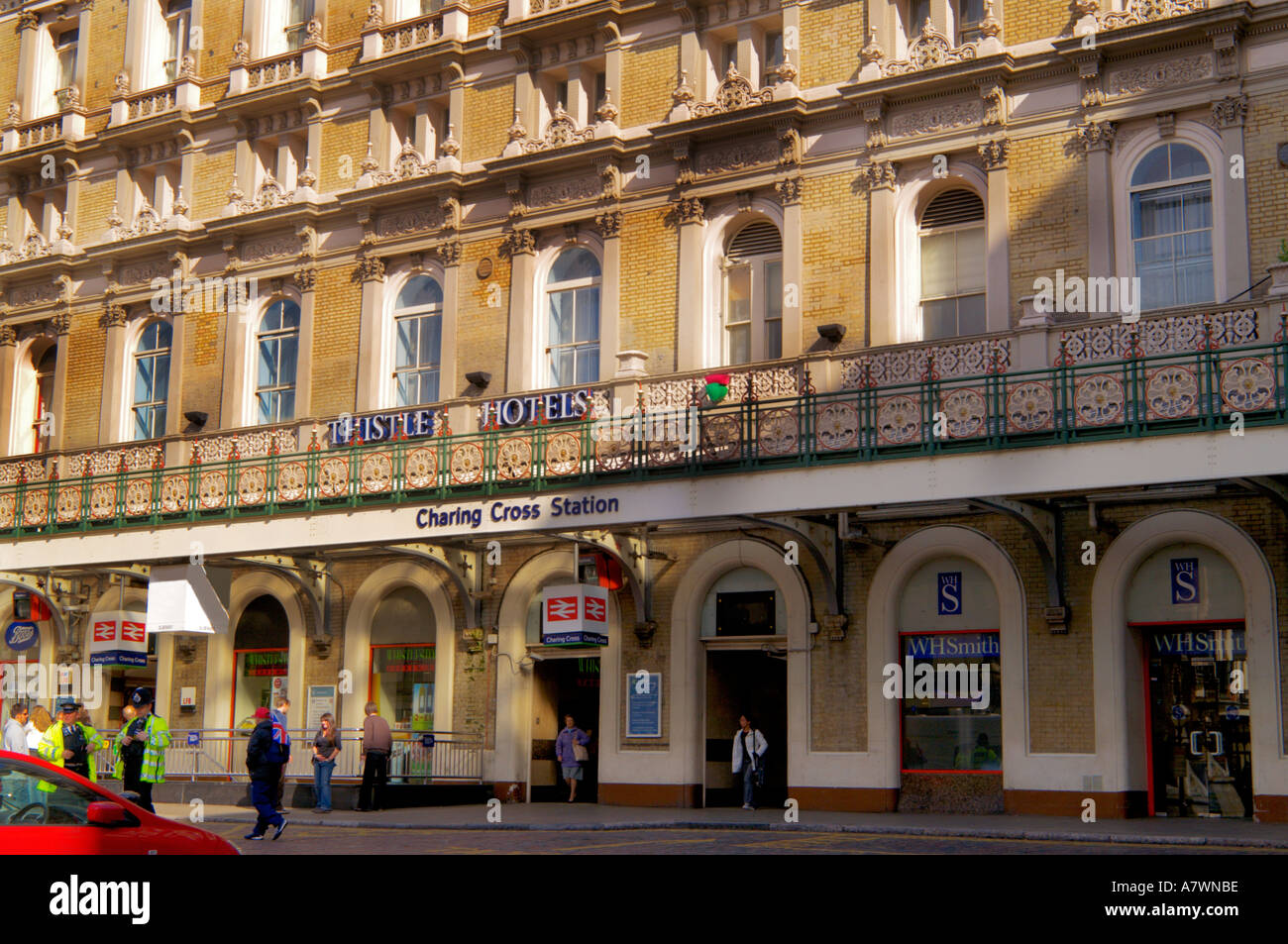 Charing cross railway station hi-res stock photography and images - Alamy