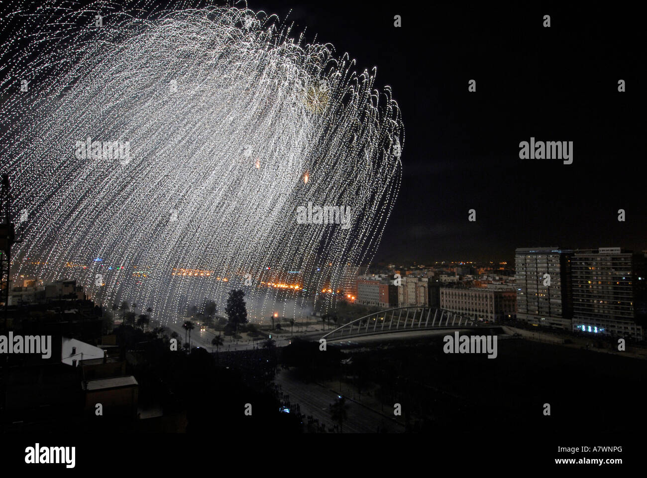 Fireworks at midnight valencia hi-res stock photography and images - Alamy