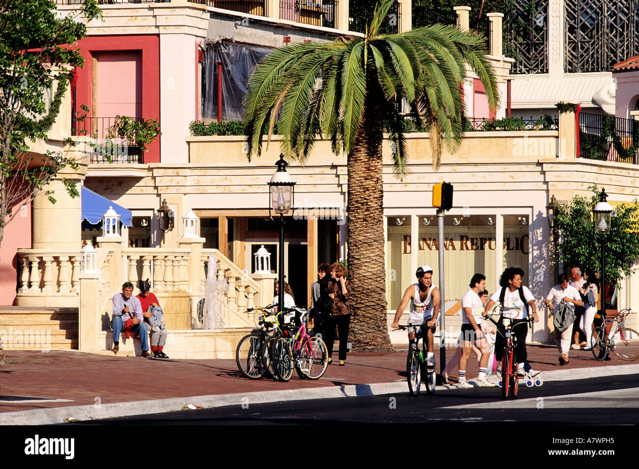 Coconut grove miami hi-res stock photography and images - Alamy