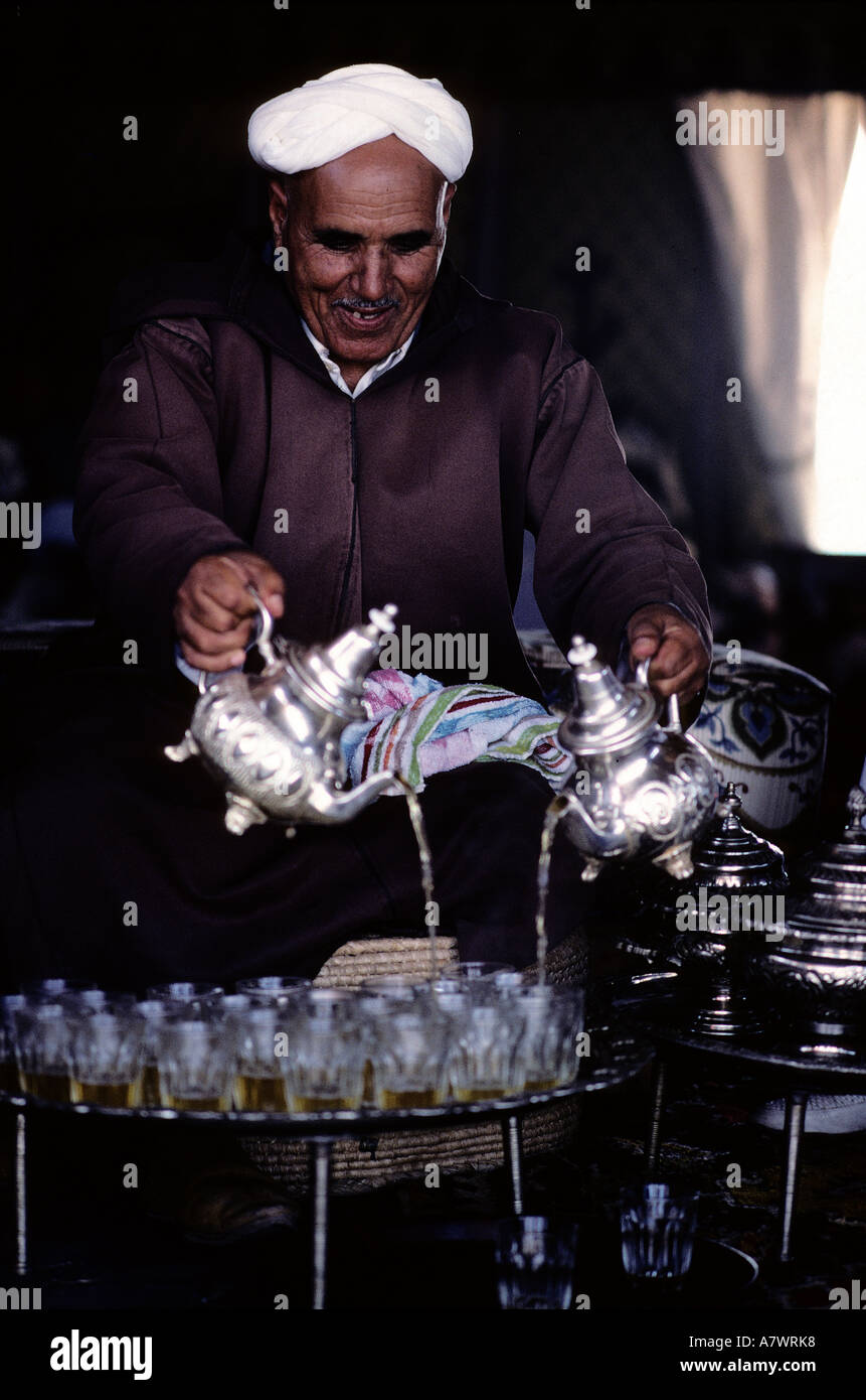 Morocco, a man serves the traditional tea Stock Photo - Alamy