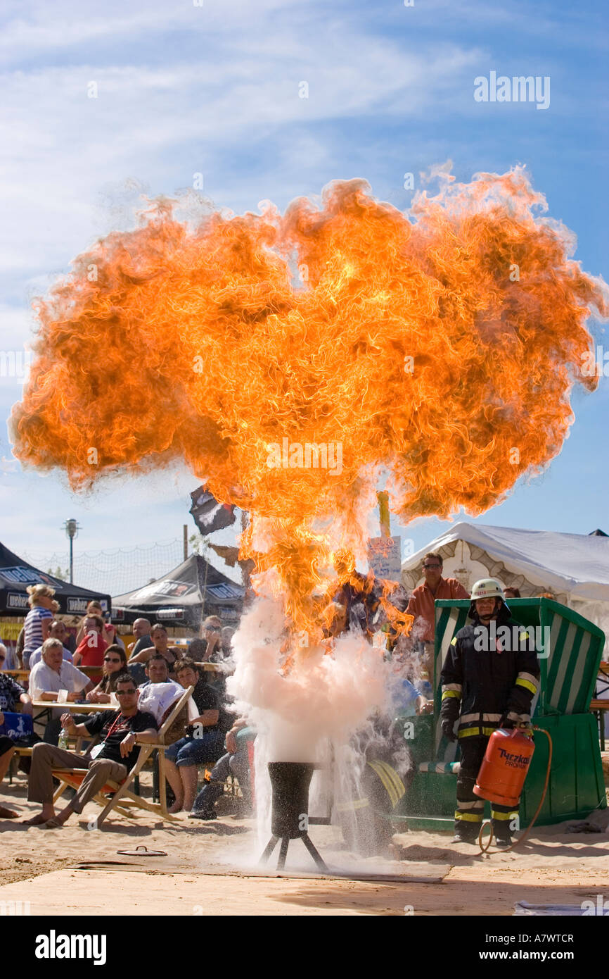 Demonstration of the fire brigade Stock Photo - Alamy