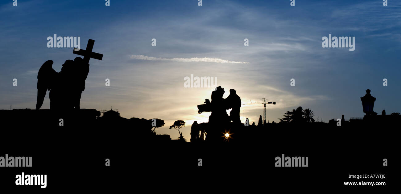 Roman bridge religious cross hi-res stock photography and images - Alamy