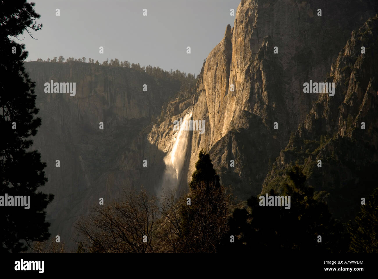 Yosemite Falls waterfall flowing dramatic Stock Photo - Alamy
