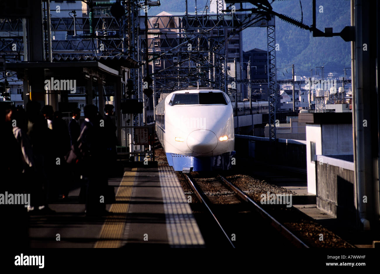 Hiroshima shinkansen hi-res stock photography and images - Alamy