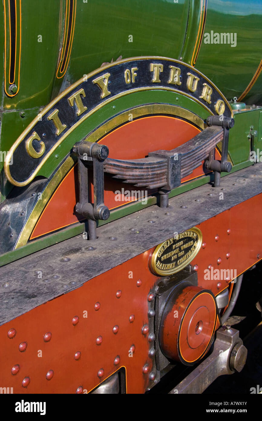 Vintage Great Western Railway steam train at Didcot Railway Centre May ...