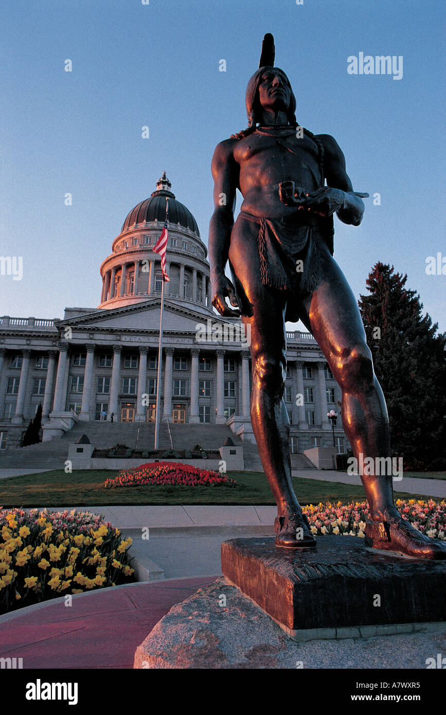 Utah indian sculpture hi-res stock photography and images - Alamy