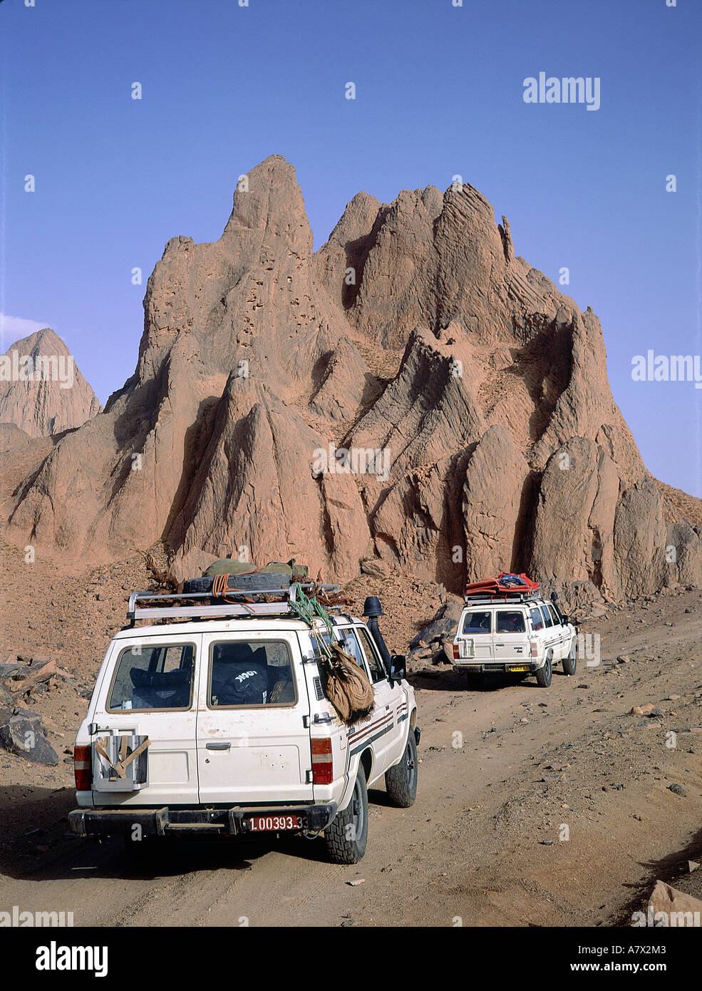 Algeria, Sahara area, Hoggar, four-wheel drive in Atakor mountains ...