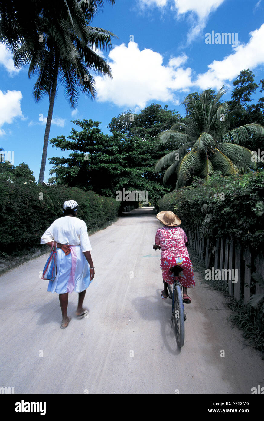 Seychelles women hi-res stock photography and images - Alamy