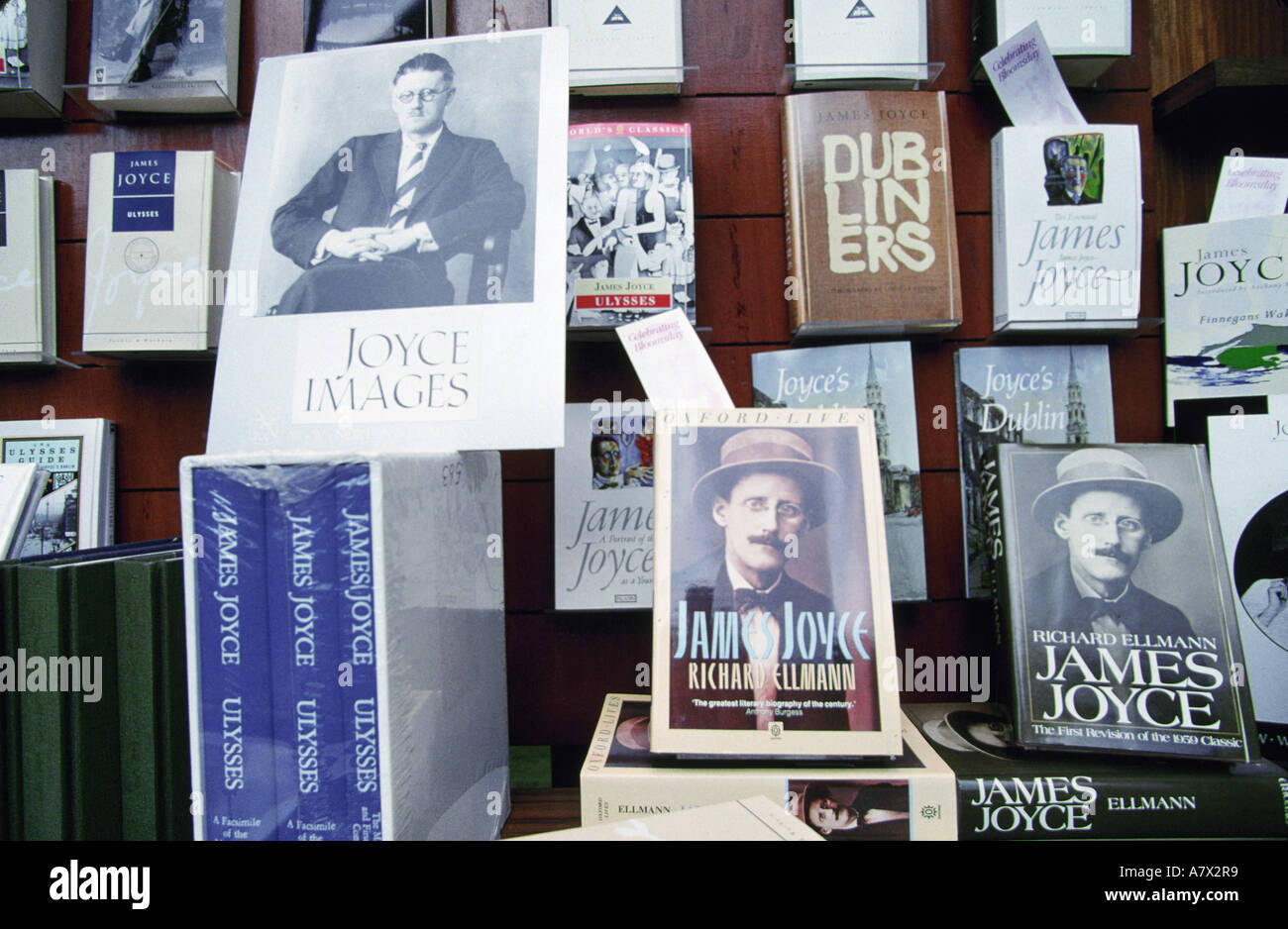 James joyce books hi-res stock photography and images - Alamy