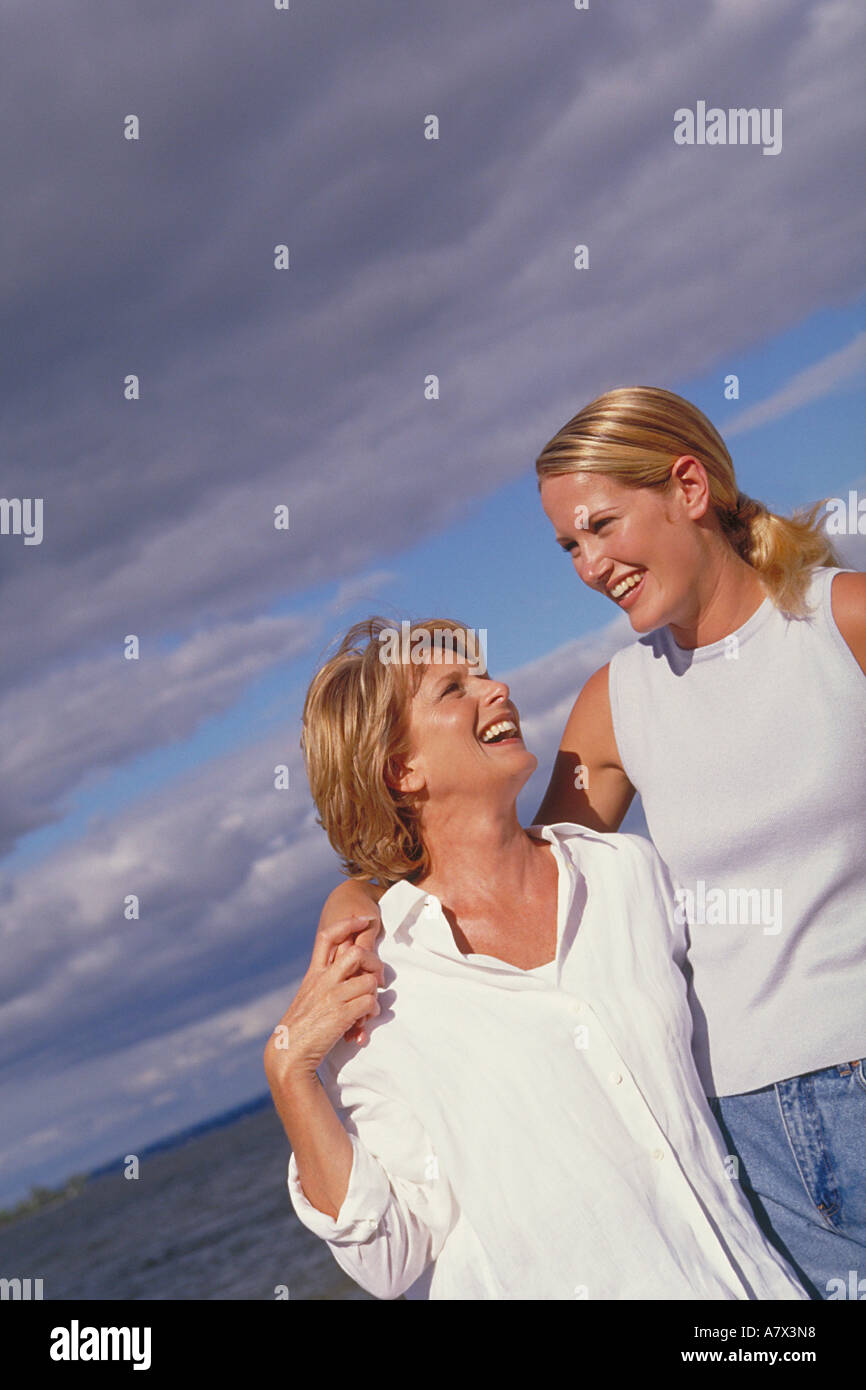 Adult daughter elderly mother hi-res stock photography and images - Alamy