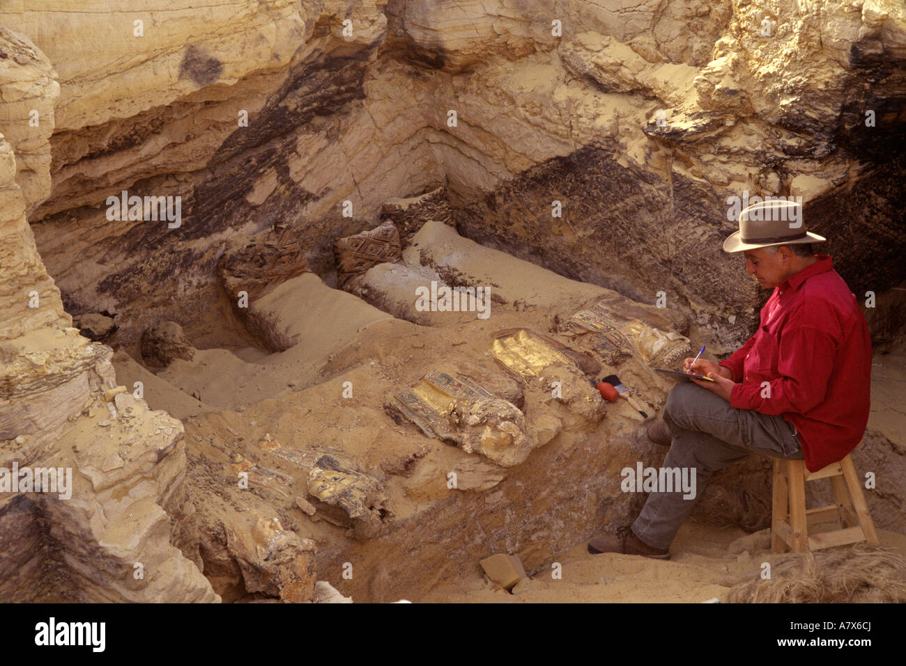 Archaeologist Egypt High Resolution Stock Photography and Images - Alamy