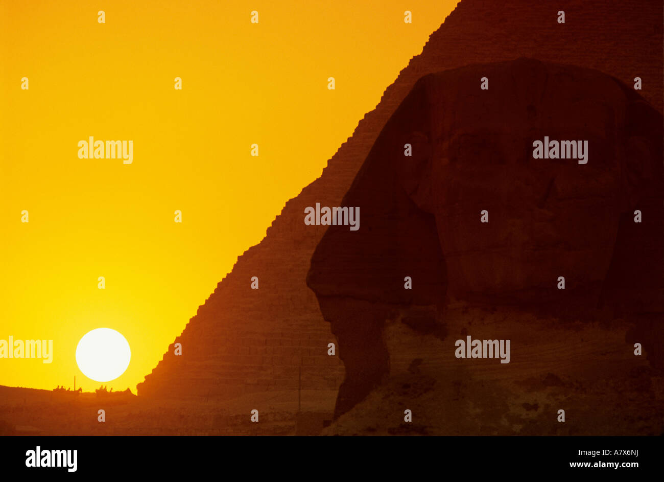 Spring equinox alignment hi-res stock photography and images - Alamy