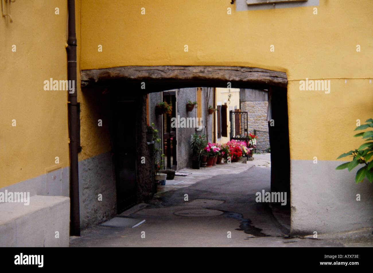 portico house home build Stock Photo - Alamy