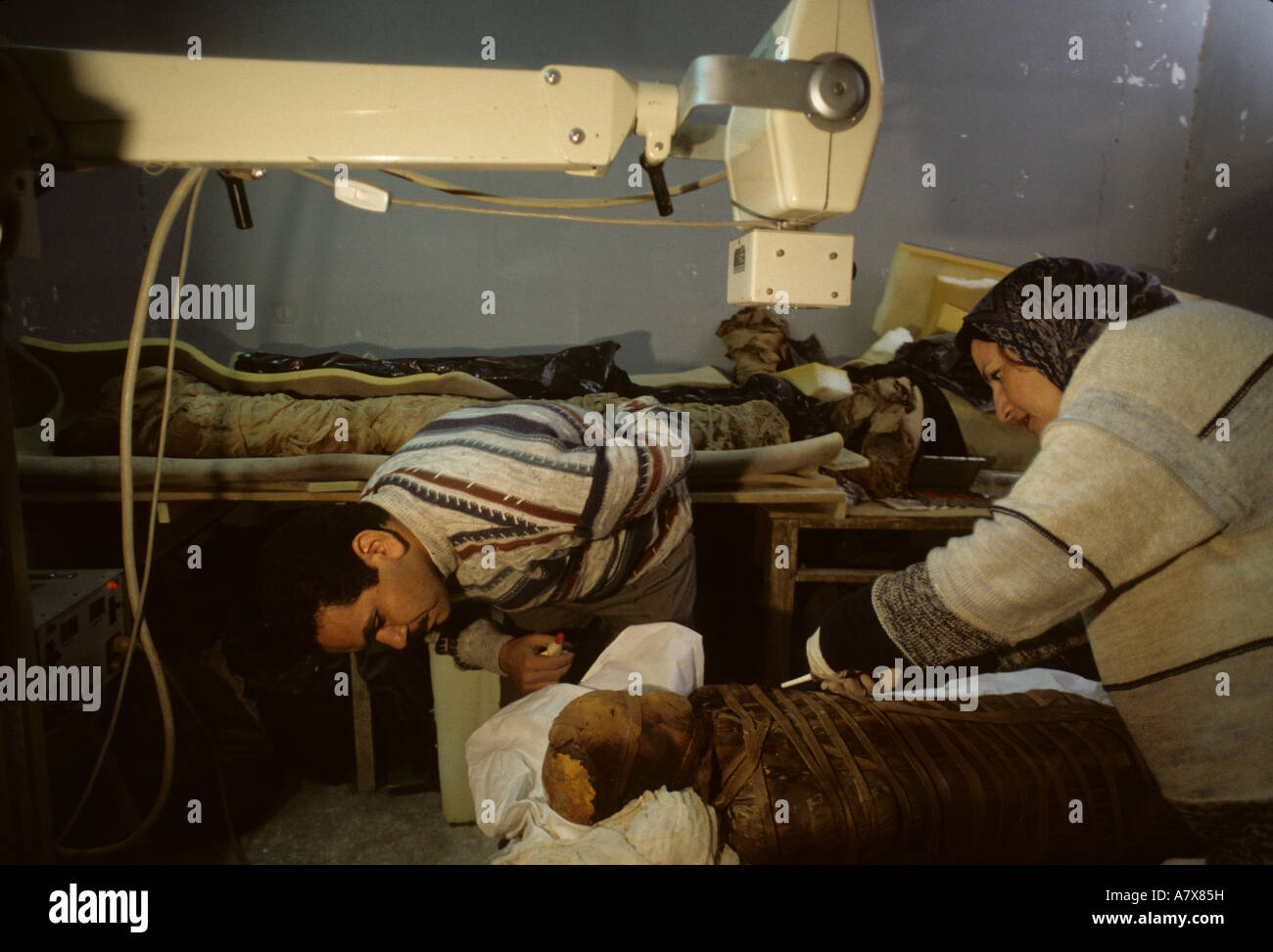 Egypt, X-raying Greco-Roman mummies Stock Photo - Alamy Egypt, X-raying Greco-Roman mummies Stock Photo - Alamy
