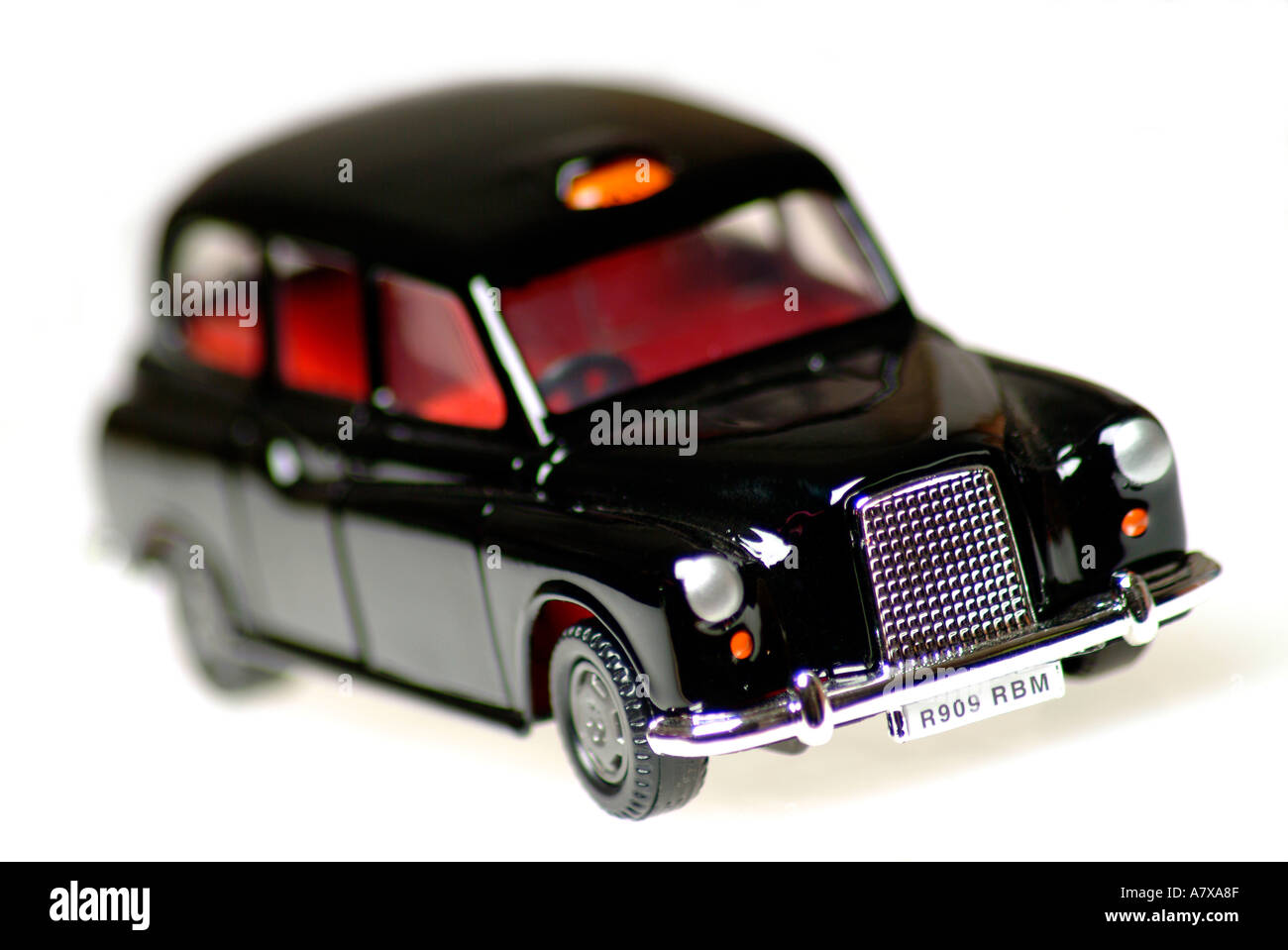 London taxi toy hi-res stock photography and images - Alamy