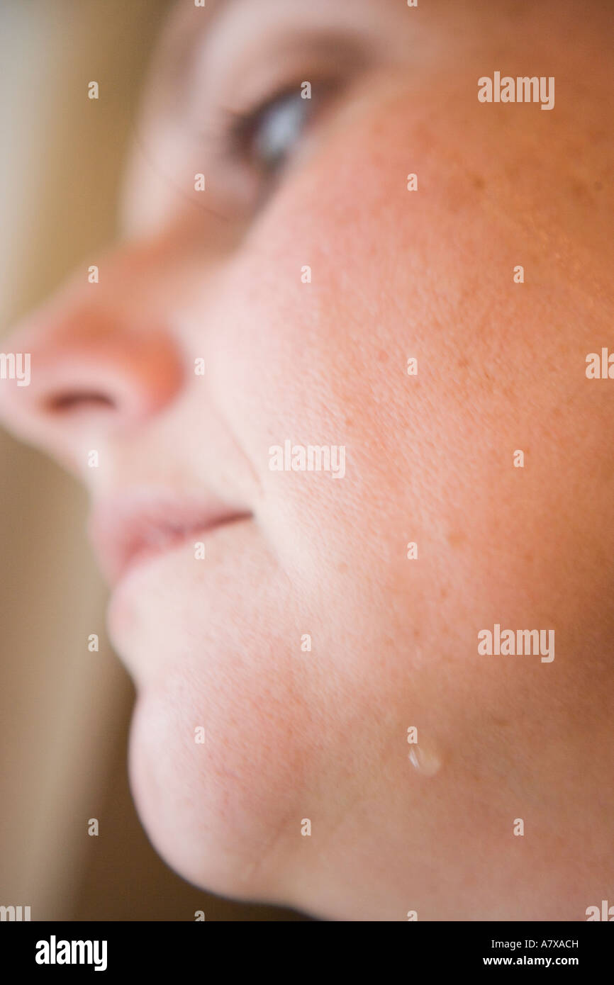 World crying hi-res stock photography and images - Alamy