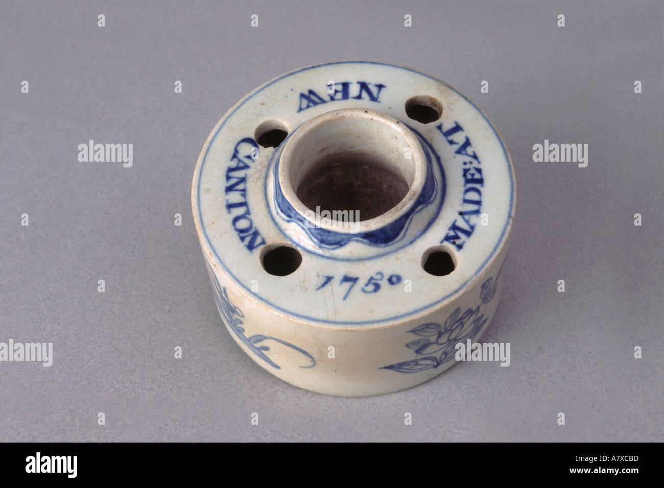 Bow Porcelain A blue and white New Canton Circular ink pot 1750 Stock ...