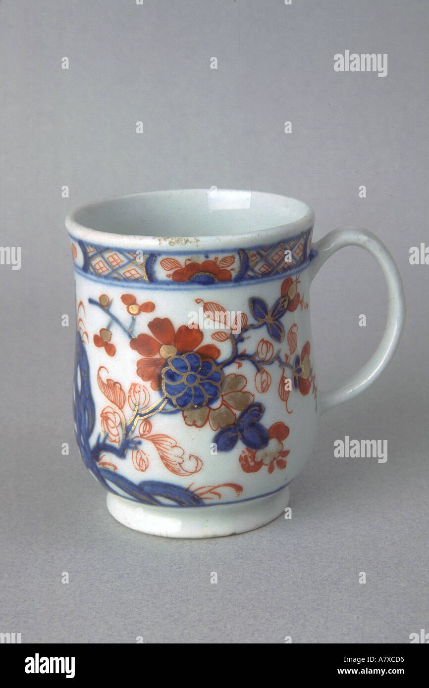 Imari porcelain hi-res stock photography and images - Alamy