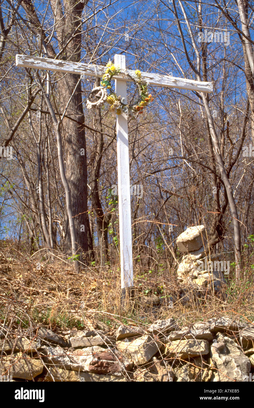 Flowered cross hi-res stock photography and images - Alamy
