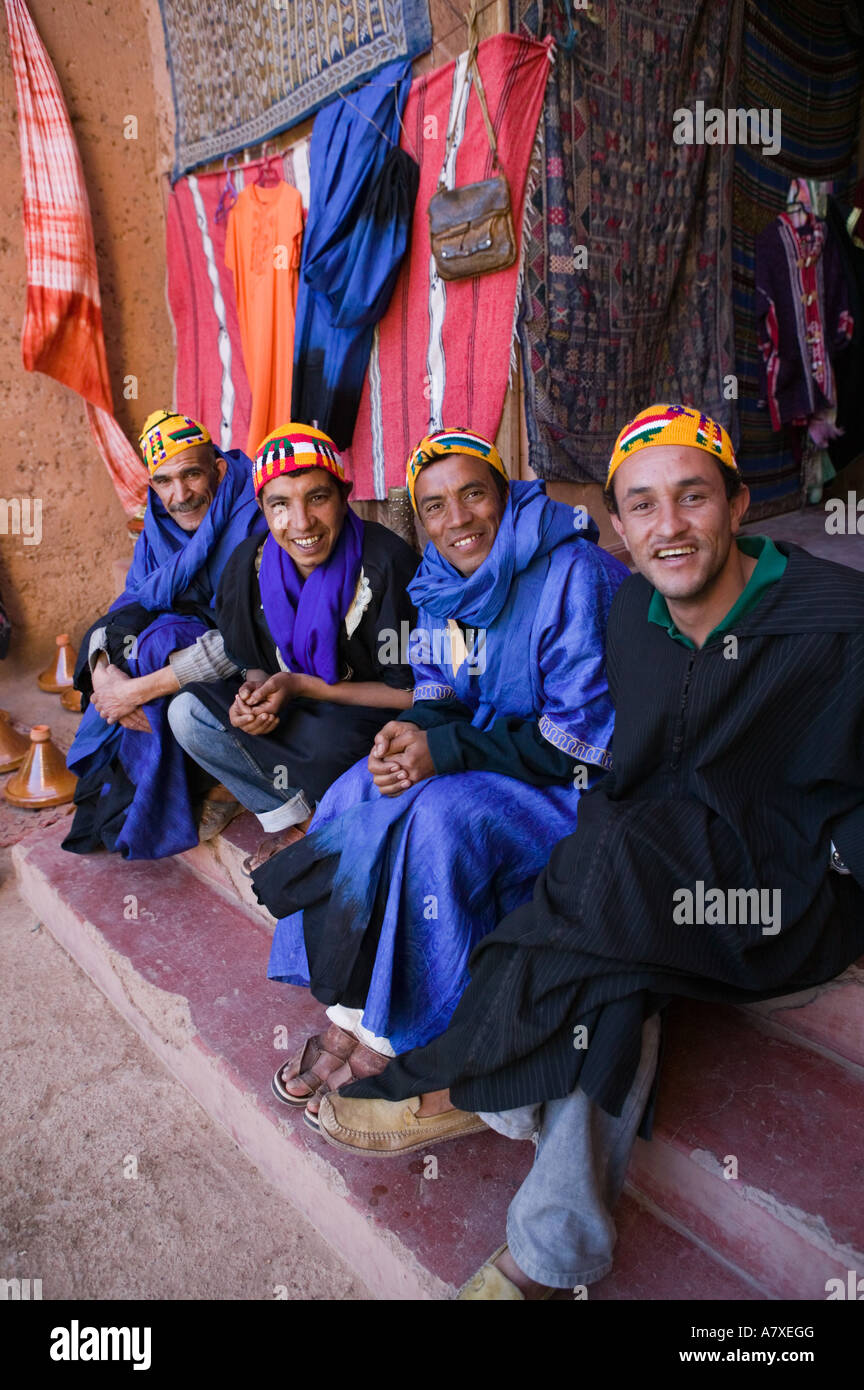 MOROCCO, South of the High Atlas, OUARZAZATE: Group of Merchants ...