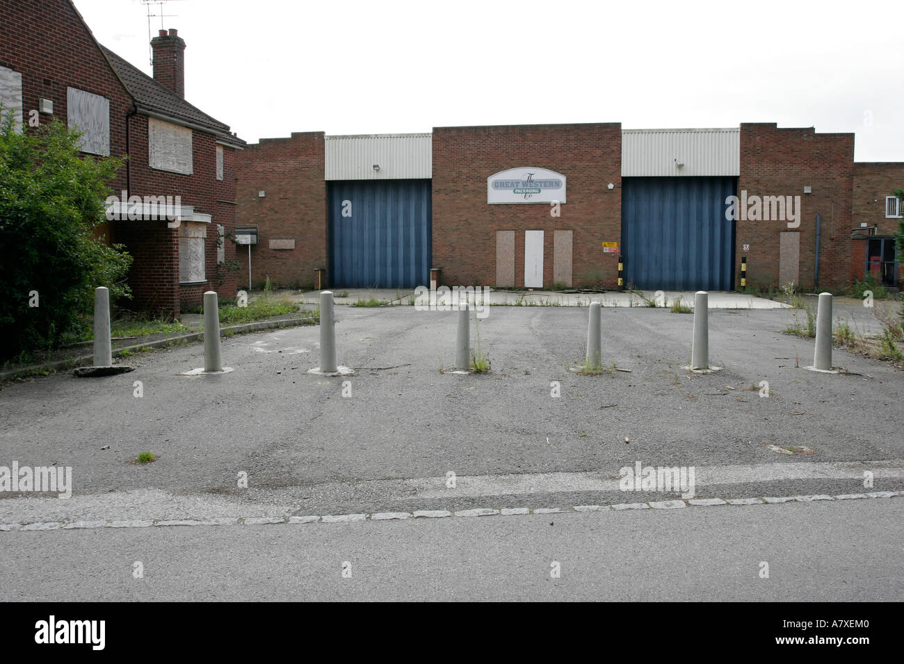 Derelict house and abandoned factory warehouse in Swindon Wiltshire ...