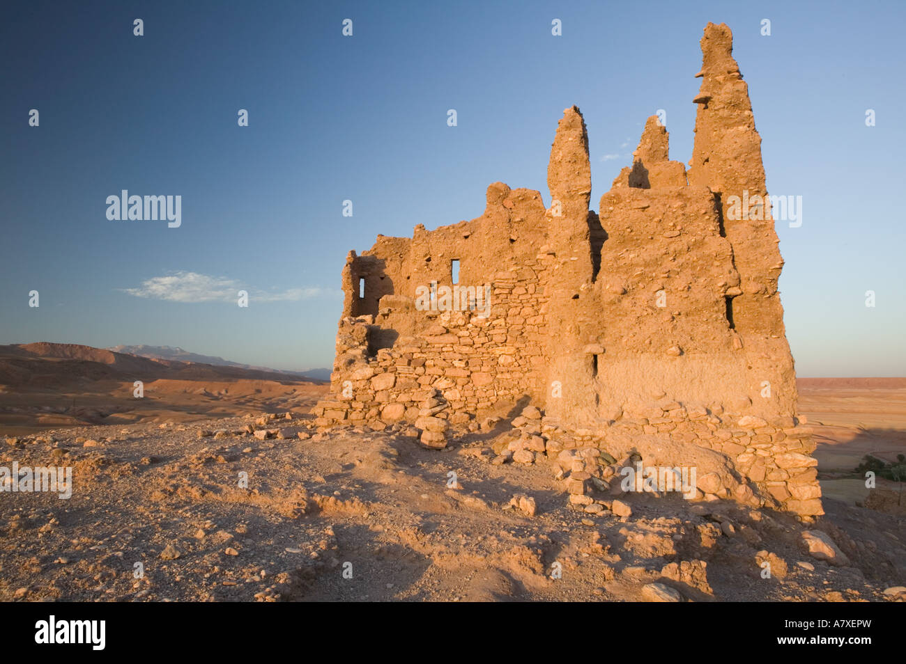 MOROCCO, South of the High Atlas, AIT BENHADDOU: Ruins of fortified ...