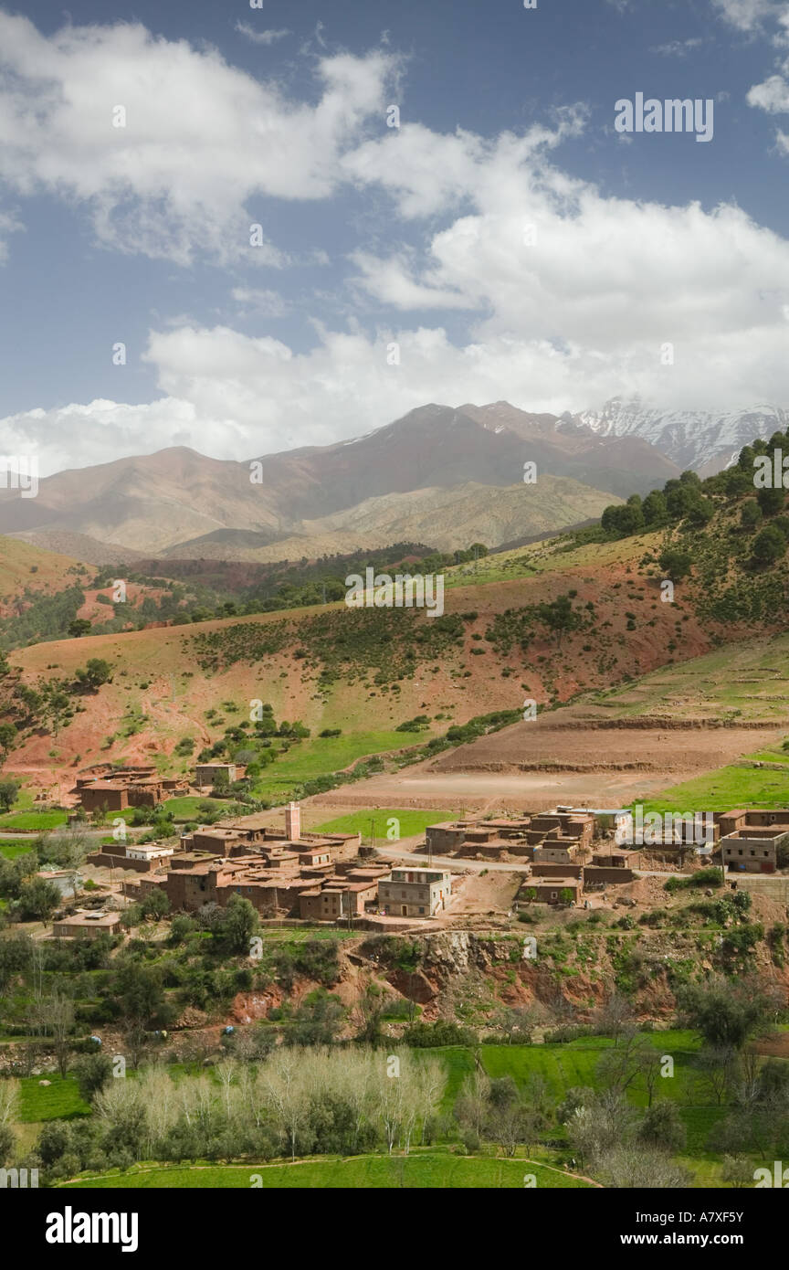 View of tizi n tichka hi-res stock photography and images - Alamy