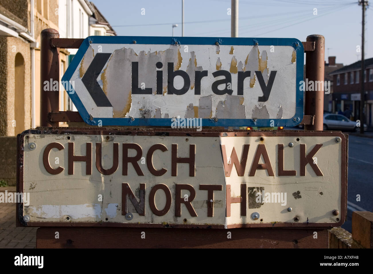 Library road sign Stock Photo - Alamy