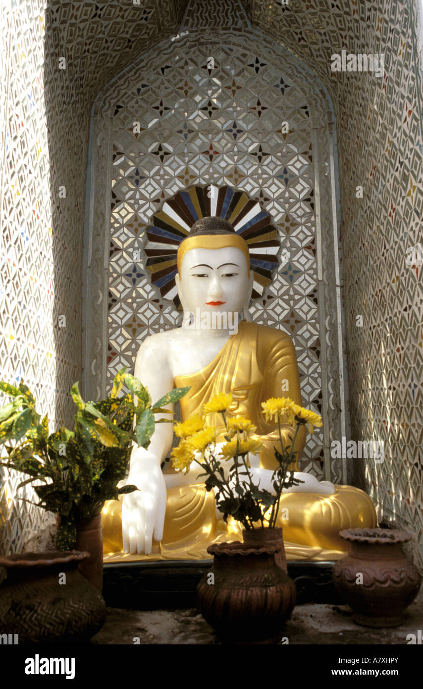 Asia, Myanmar, Mandalay. Buddha, Golden Crow Pagoda Stock Photo - Alamy
