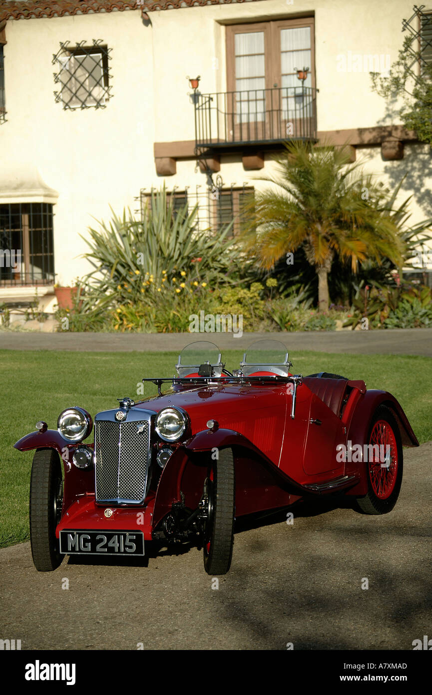 Red mg sports car hi-res stock photography and images - Alamy