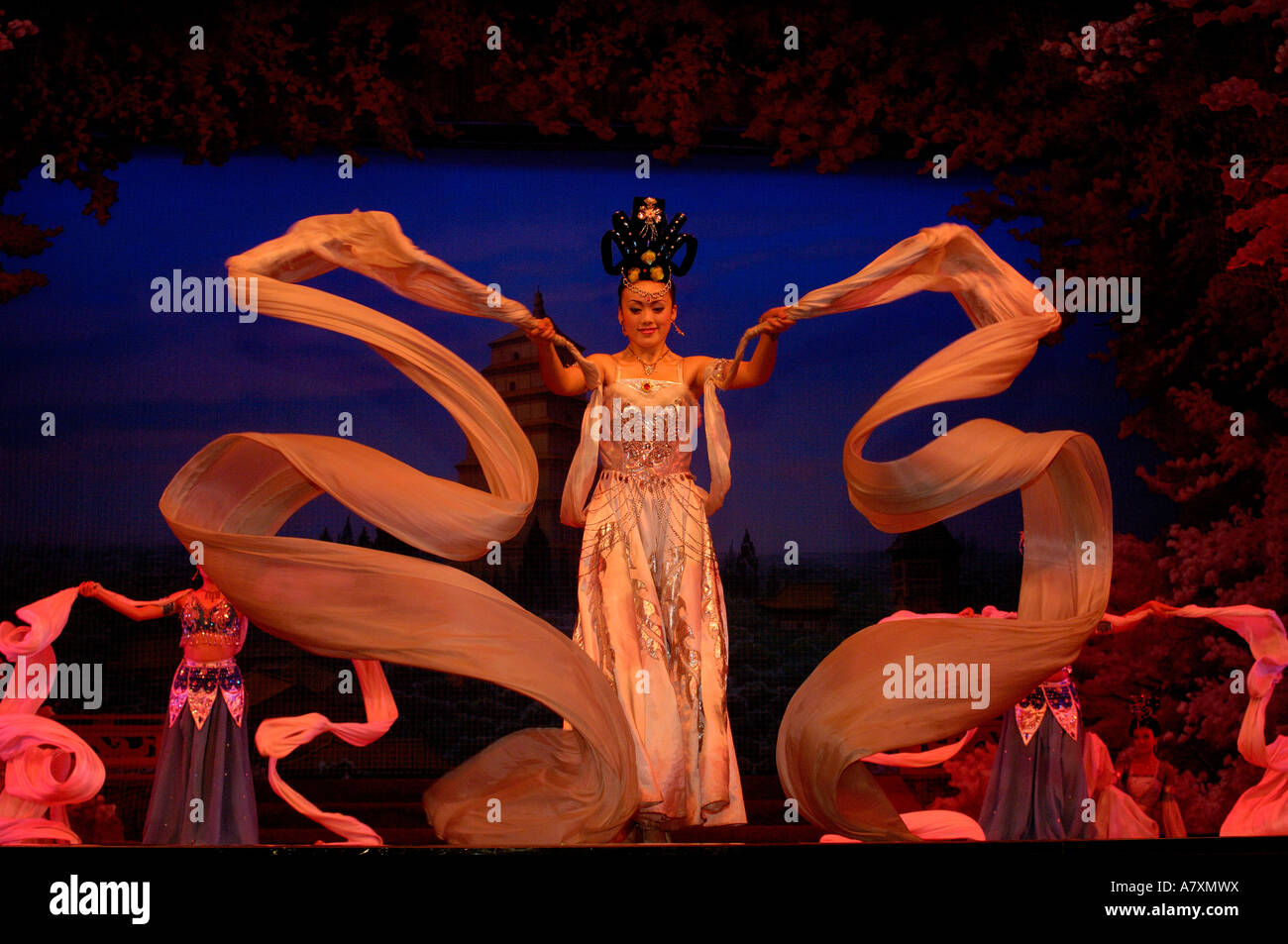 White Sleeve Dance.Concert of traditional Chinese music and dance from ...