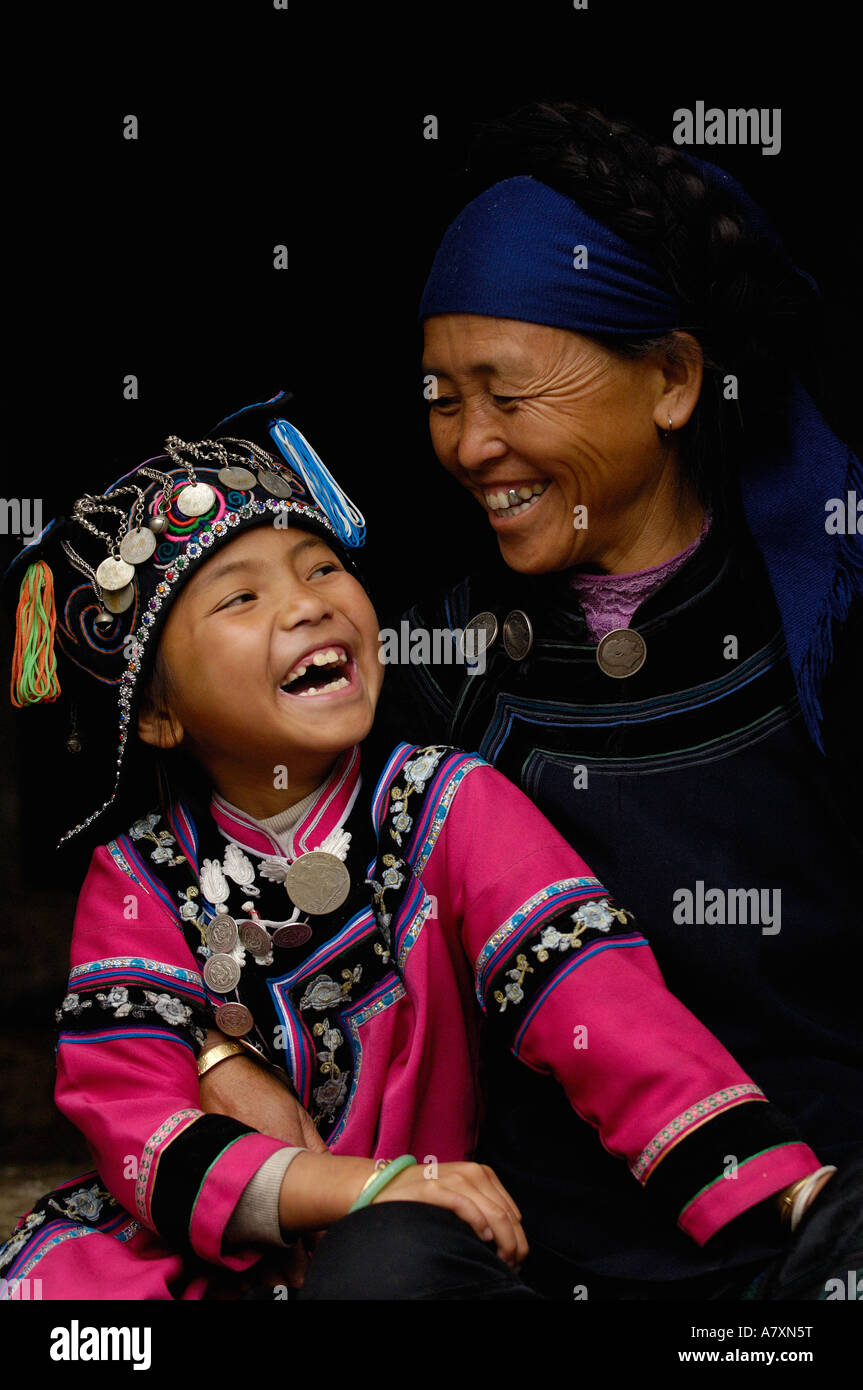 Hani Mother and Child. Hani Ethnic minority people. Yuanyang, Honghe ...