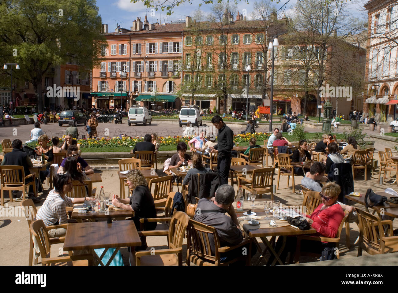 France. Toulouse. Outdoor dining on popular Place St Georges in heart ...