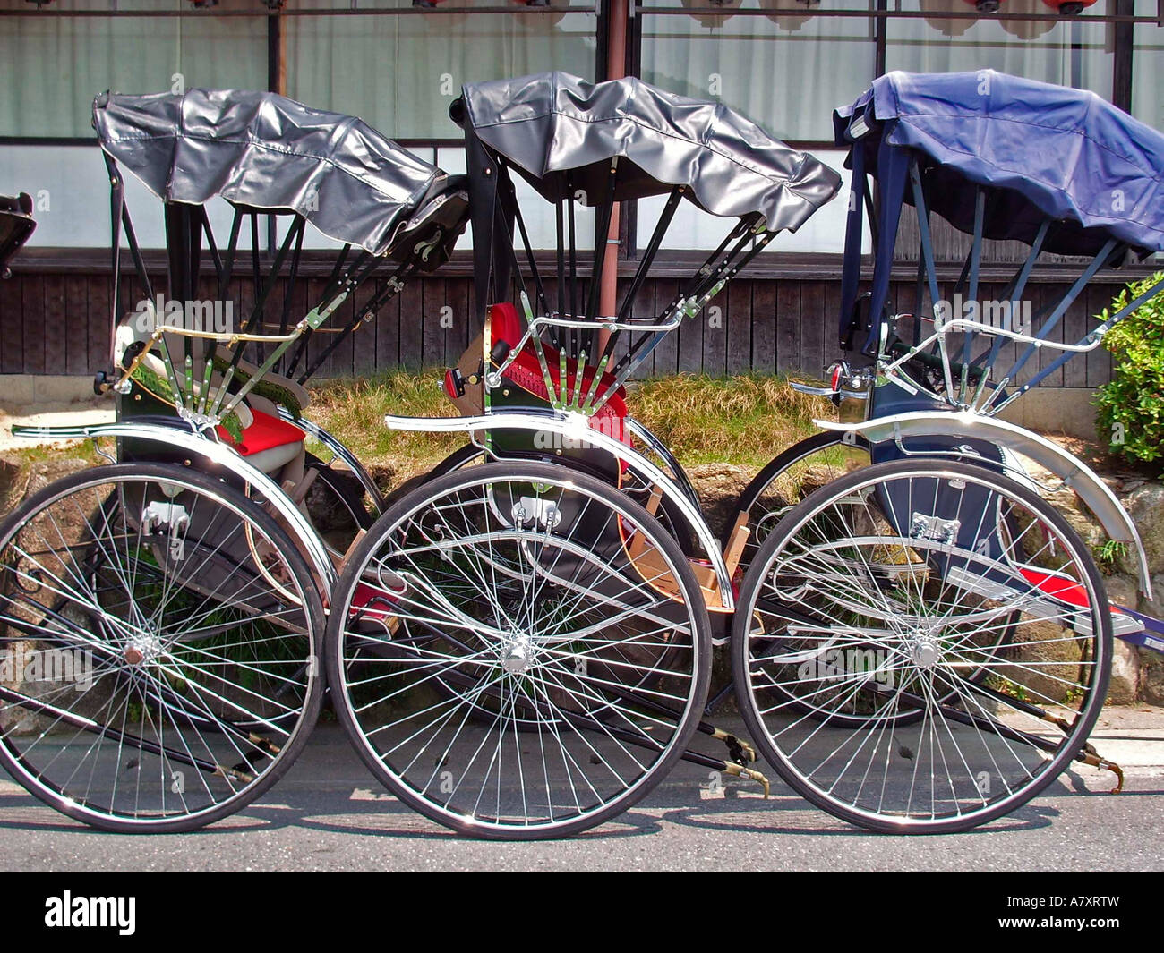 Asia, Japan, Kyoto. Rickshaw Stock Photo - Alamy