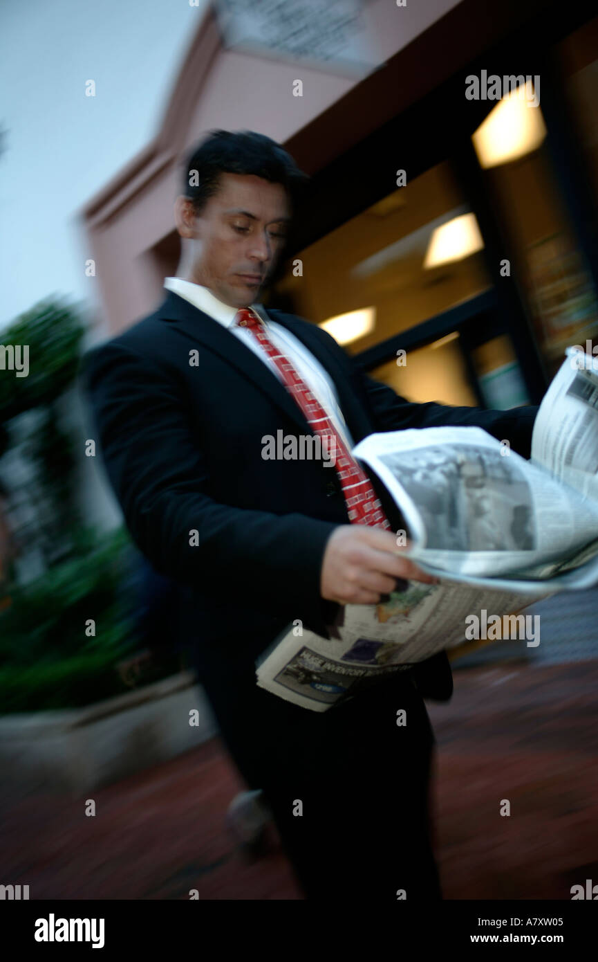 Upright newspaper hi-res stock photography and images - Alamy