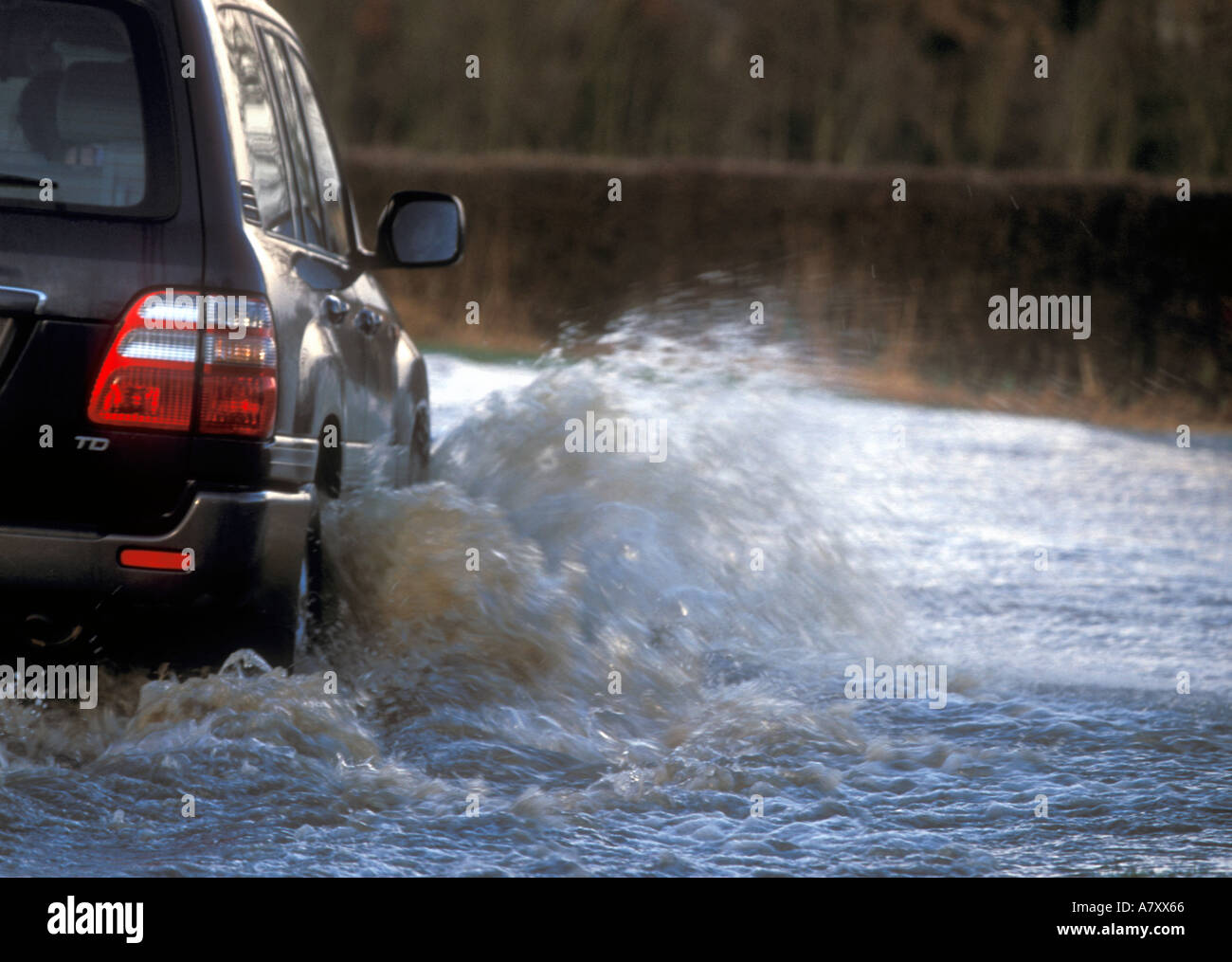 Vehicle going through flood hi-res stock photography and images - Alamy