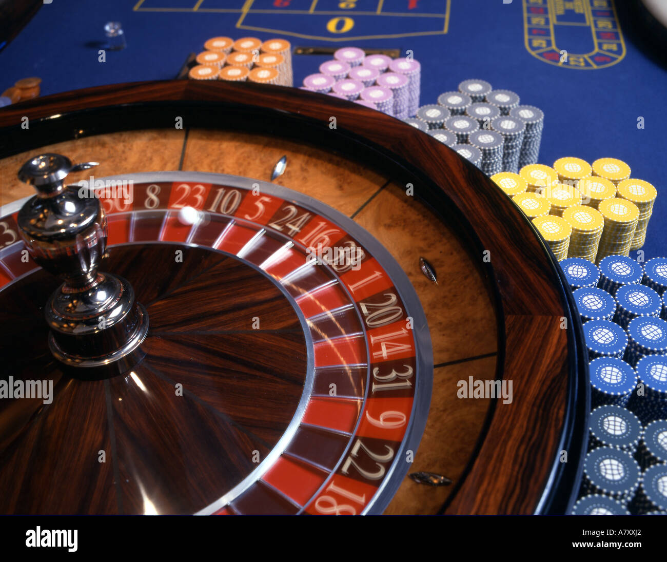 Empty roulette table hi-res stock photography and images - Alamy