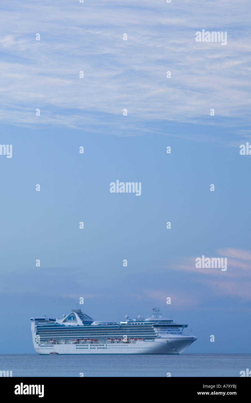 CAYMAN ISLANDS, GRAND CAYMAN, Georgetown: Cruise Ship / Sunset Stock ...