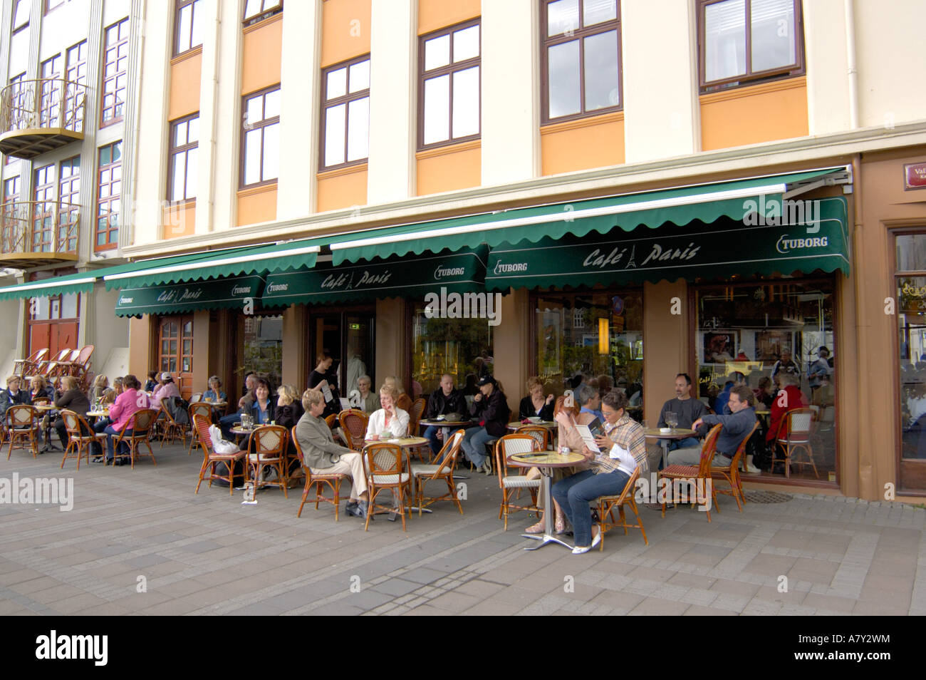 Iceland, Reykjavik, sidewalk café, Café Paris Stock Photo - Alamy