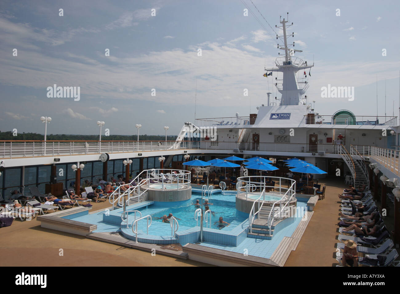 Minerva ii deck chairs hi-res stock photography and images - Alamy