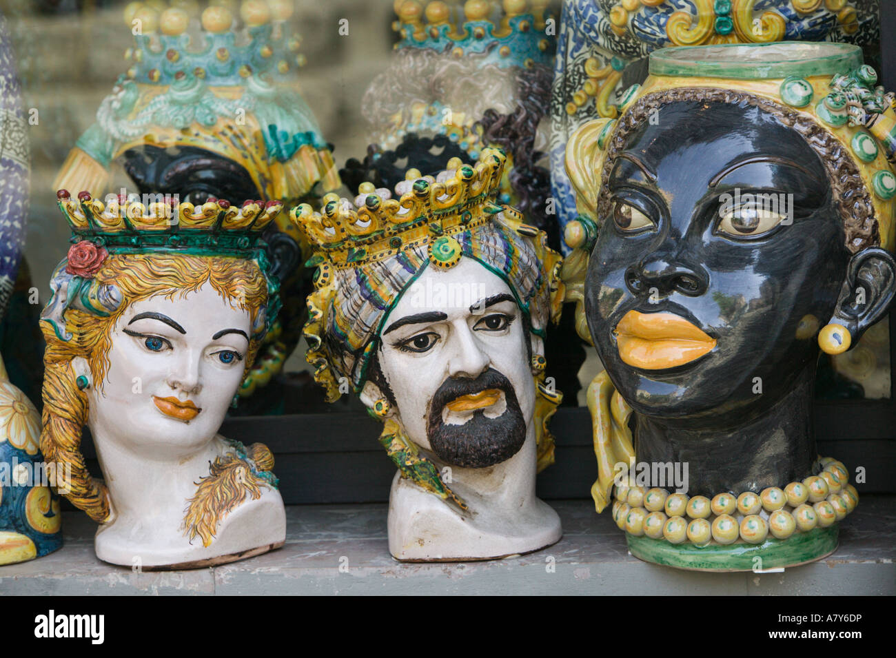 Ceramic heads hi-res stock photography and images - Alamy