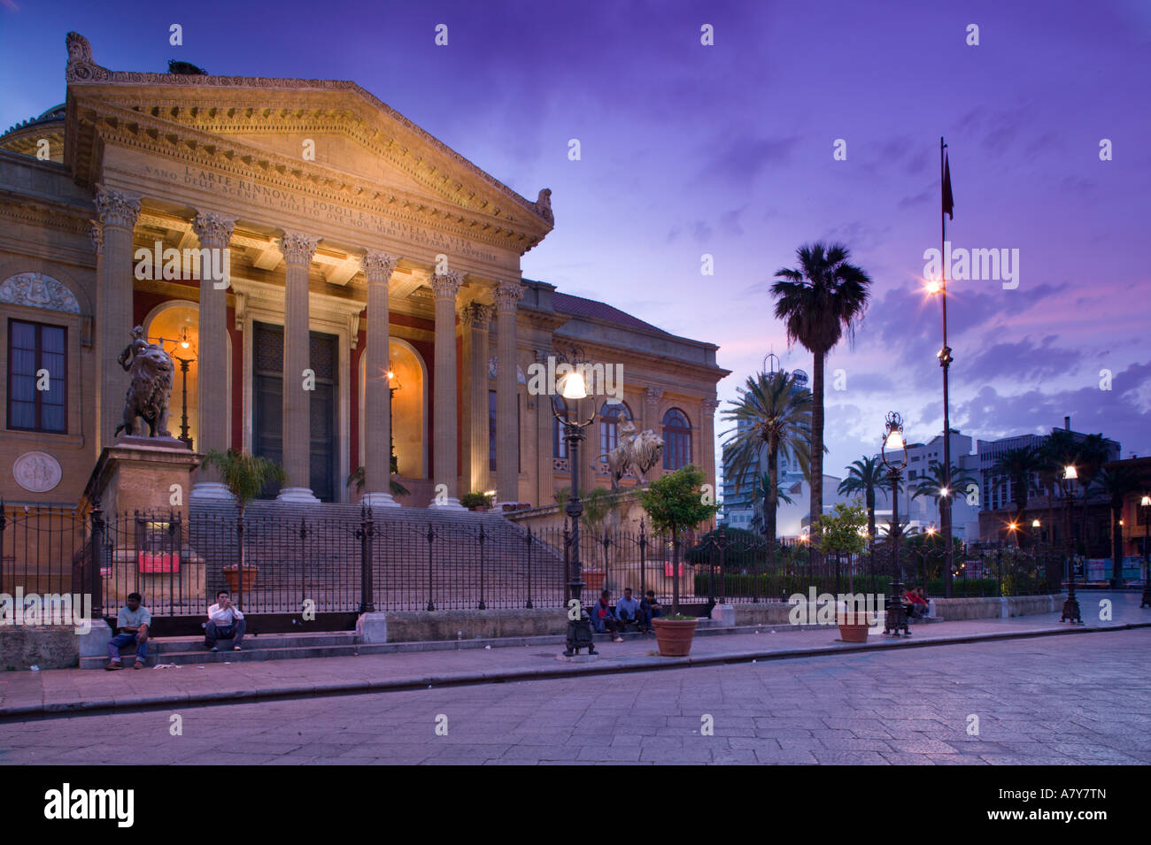Opera house teatro massimo at dusk hi-res stock photography and images ...
